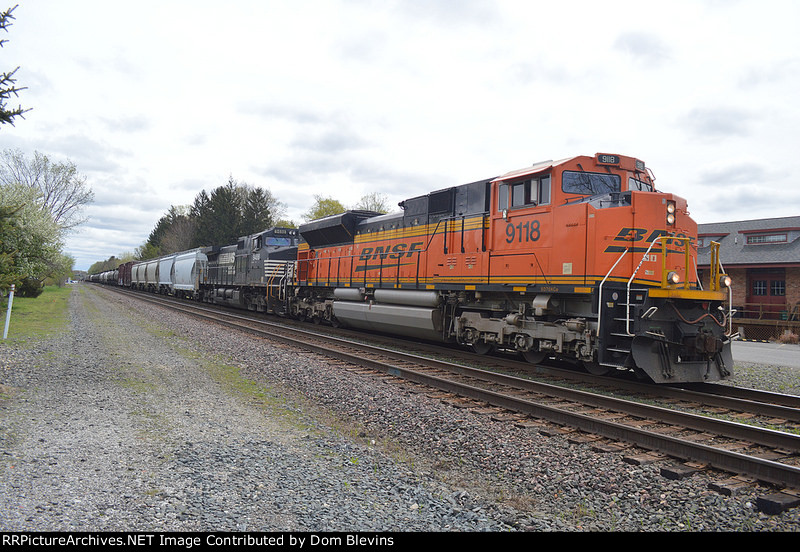 BNSF 9118